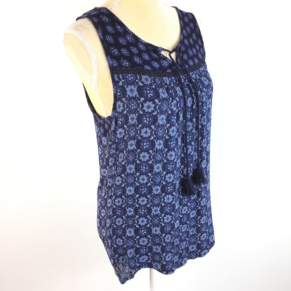Indigo | Tops | Indigo Sleeveless Blue Floral Hi Lo Top Stretch | Poshmark